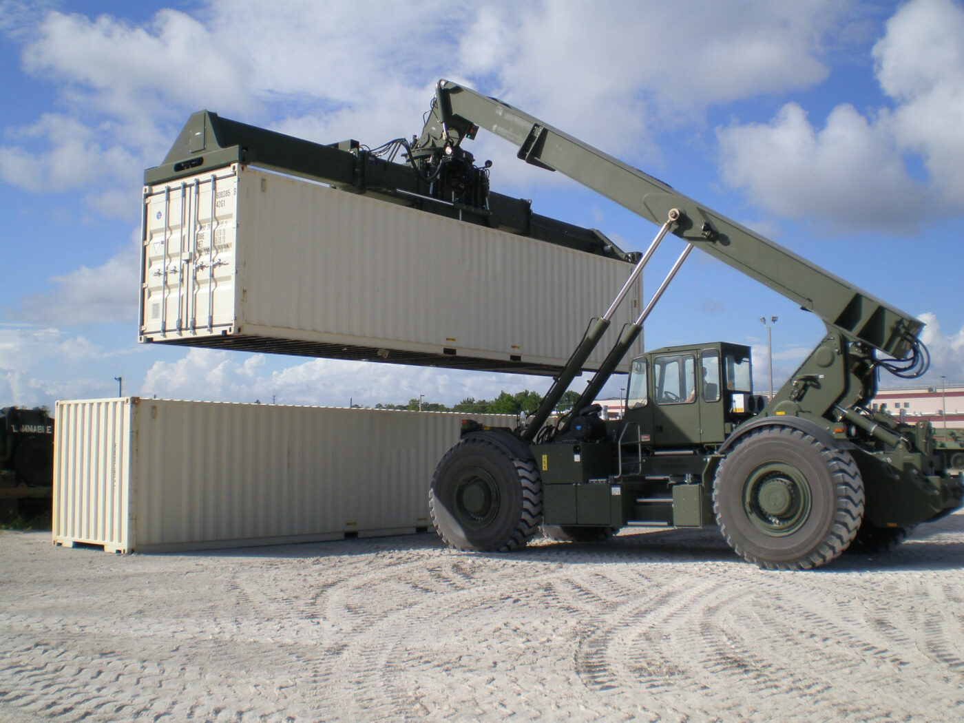 RTCH RT240 Defense Line - IRTC - Rough Terrain Container Handler Center
