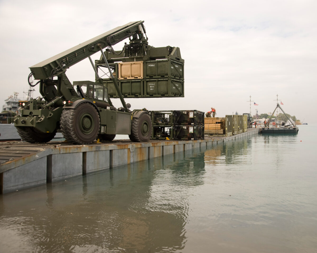 RTCH RT240 Defense Line - IRTC - Rough Terrain Container Handler Center
